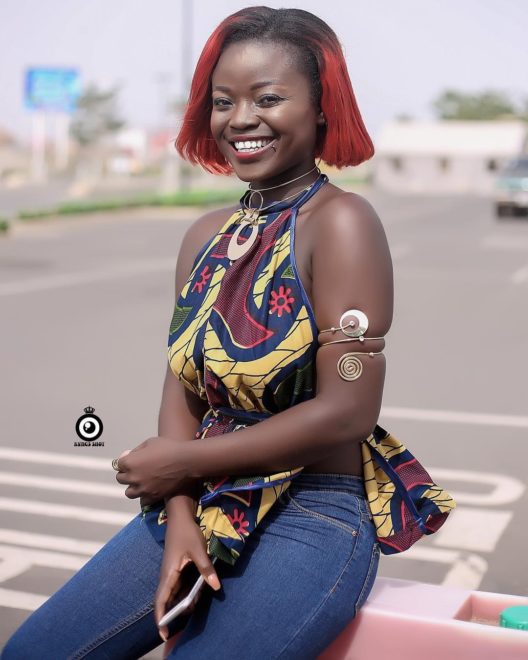 Check Out This 16 Hot Photos Of The Girl Shatta Wale Is Alleged To Be ...