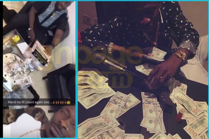 Shatta Wale buys a money counting machine - GhPage
