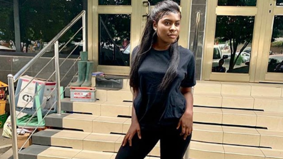 Watch Yaa Jackson erotic performance on stage - GhPage