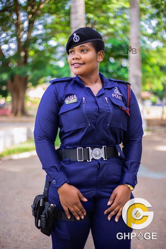 Stunning photos of beautiful female Ghanaian police officer breaks the ...