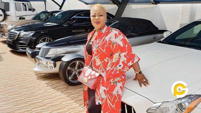 Rev. Obofour’s wife, Obofowaa Queen Ciara dyes her hair brown