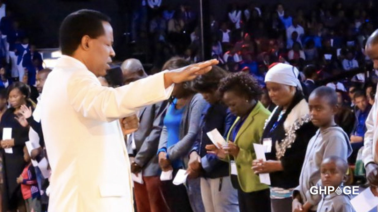 You can't worship Jesus and be scared to touch a COVID-19 patient ...