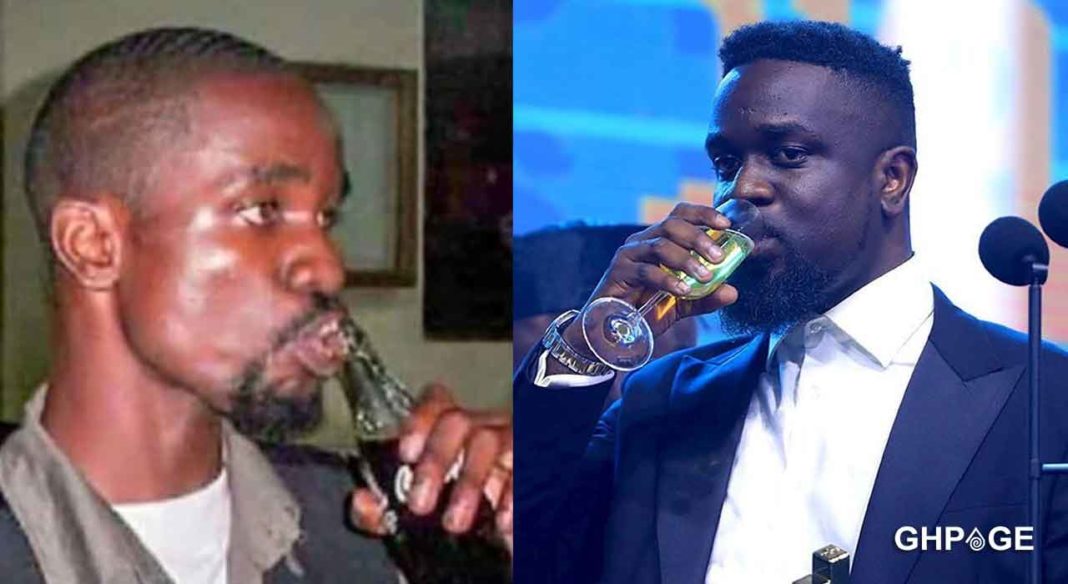Top 8 before and after photos of Sarkodie doing similar actions in ...