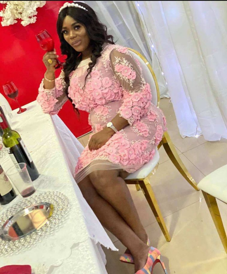 Akua GMB shows new wedding ring after alleged divorce to Dr Kwaku Oteng ...