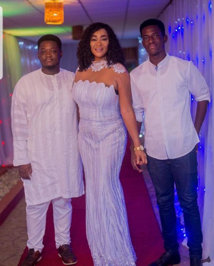 Kalsoume Sinare breaks the internet with rare photos of her husband and ...