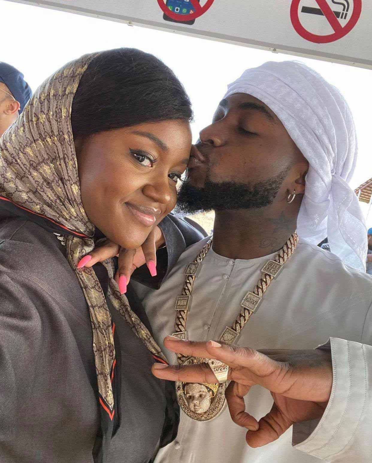 Davido spotted kissing new girlfriend Mya Yafai despite still engaged ...
