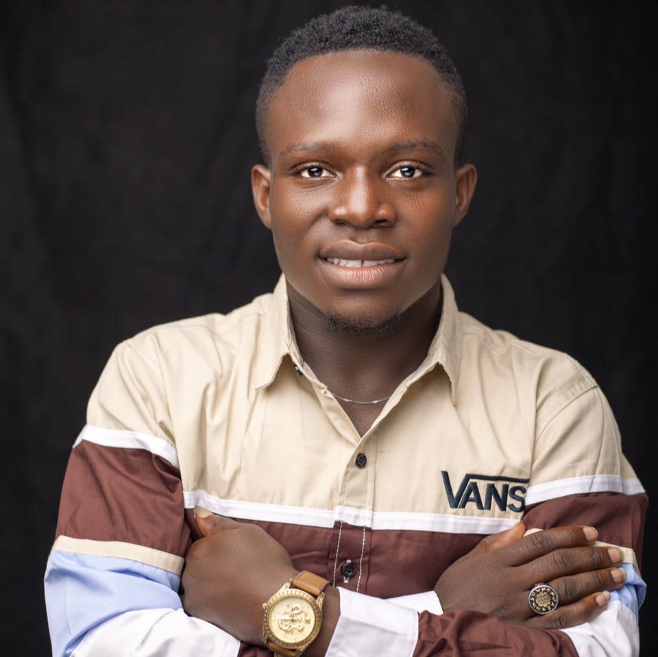 Koo Nhyira: Photos of gospel musician trending for chopping lady and ...