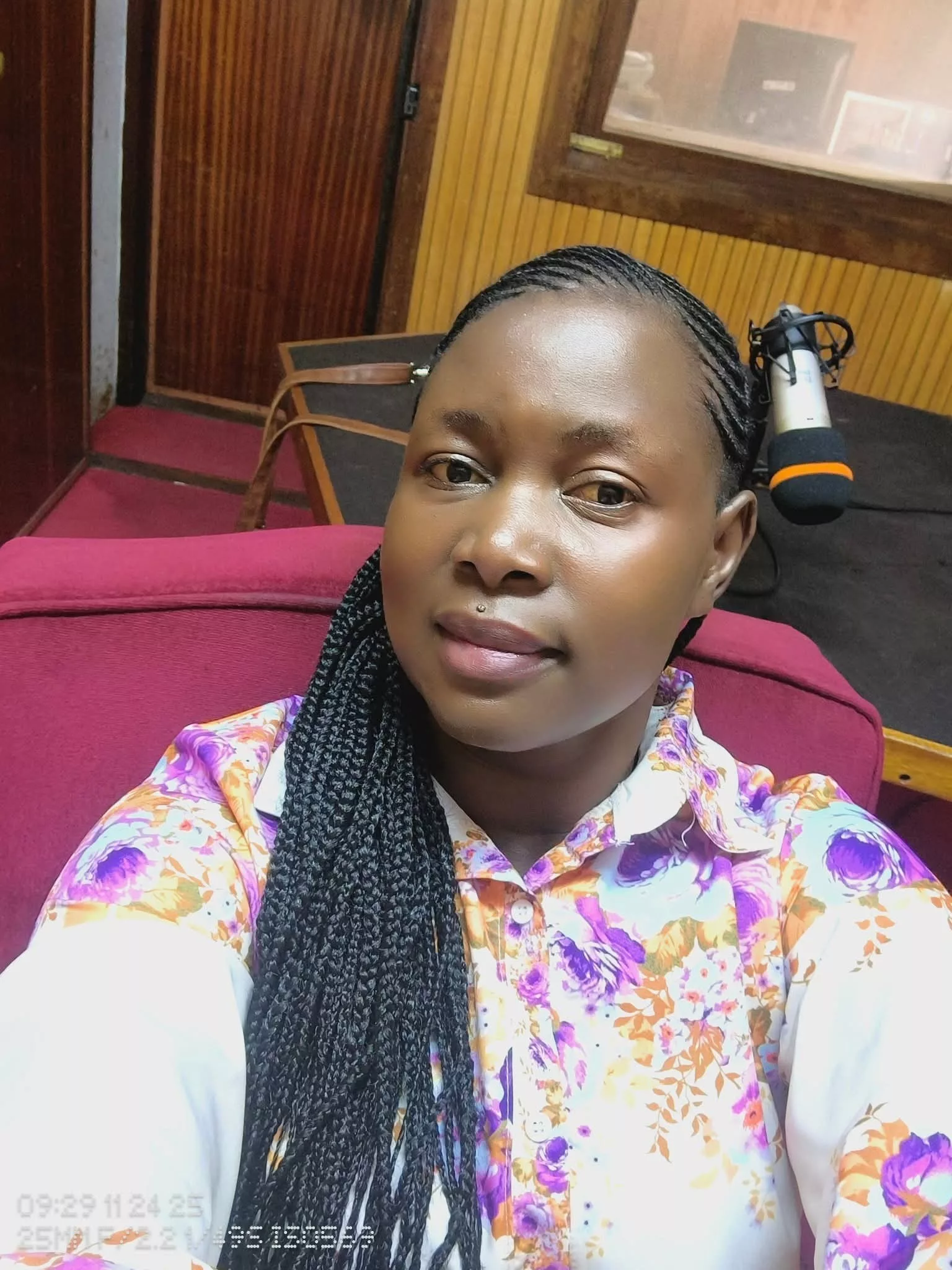 Photos of Juicy of Mayienga FM - GhPage