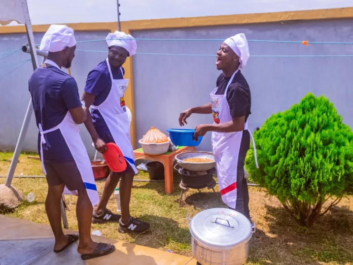 VIDEO: Here's why popular Ghanaian crossdresser Headucator is trending ...